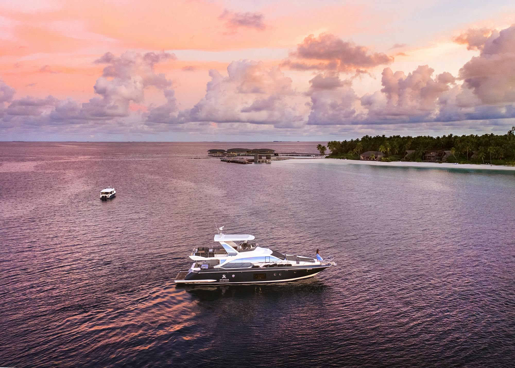 The St Regis Maldives Vommuli Resort Review - A Paradise Like No Other ...