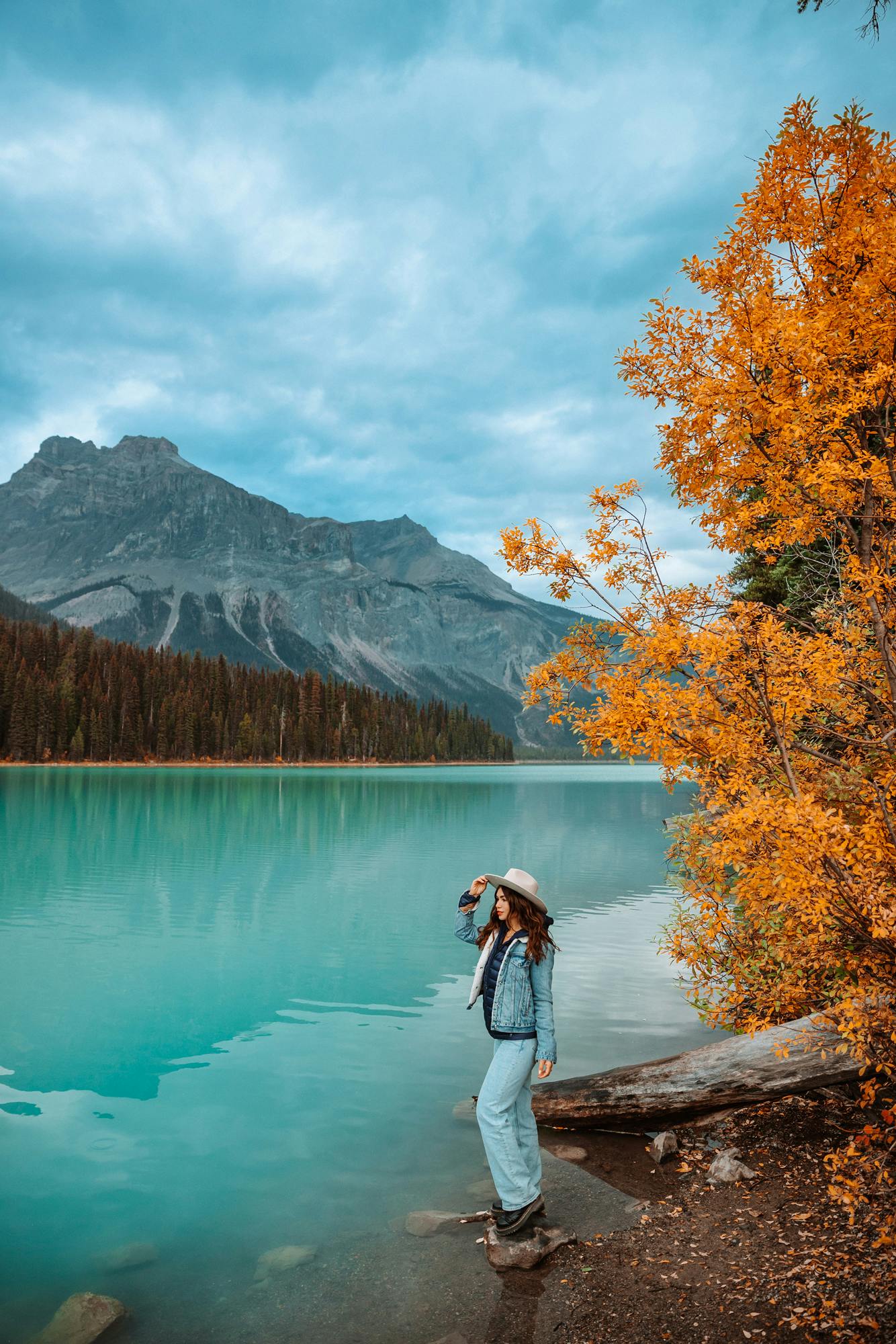 The Ultimate Canada Rocky Mountains Road Trip Itinerary - A Fall Leaves ...