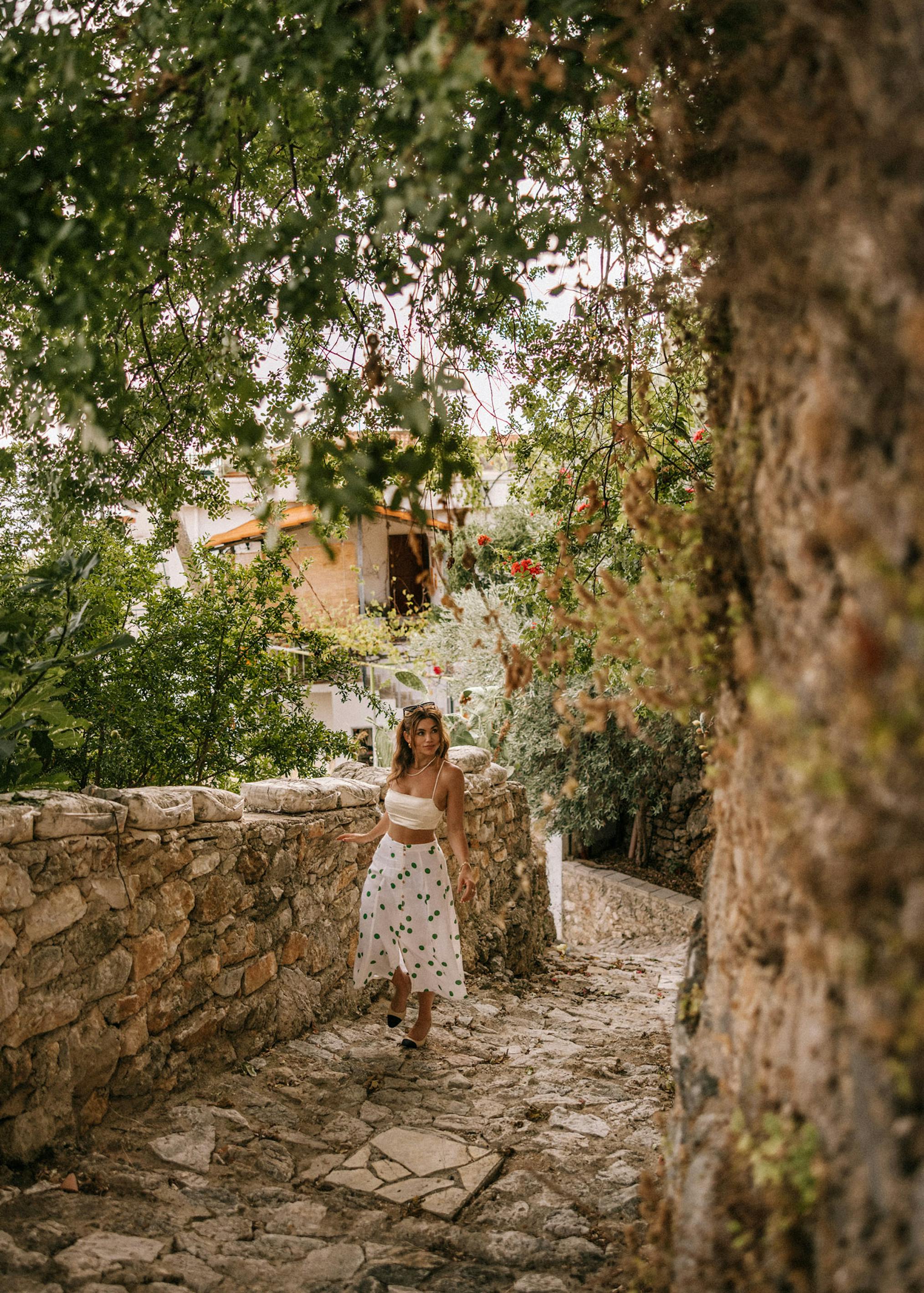 Travel Guides | Away Lands