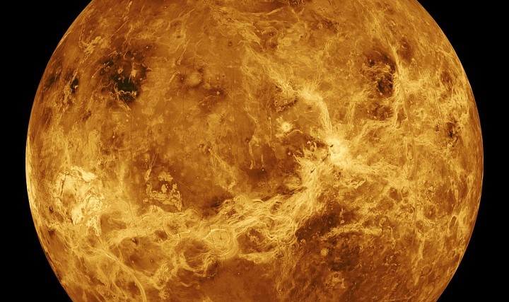 Rocks on Venus's surface are on the move